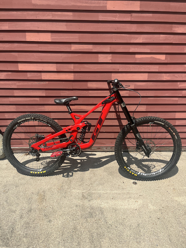2019 GT Fury 27.5 CARBON (PRICE DROP) For Sale