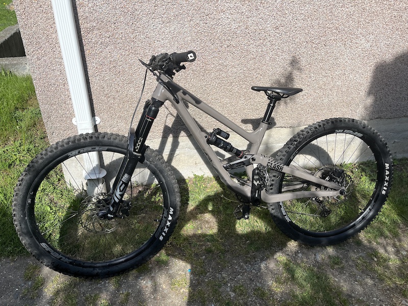 2022 Commencal Clash Jr Dirt For Sale
