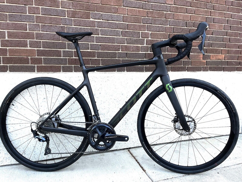 2022 SCOTT Addict 20 Carbon Ultegra Road Bike Carbon Black For Sale