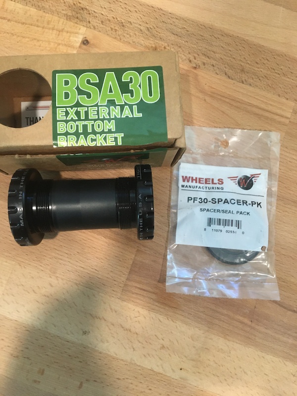 2023 Wheels Mfg BSA30 Threaded BB, for 30mm spindle For Sale