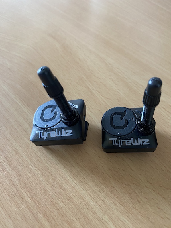 2023 Sram Quarq Tyrewiz Tyre Pressure Monitor X2 New For Sale