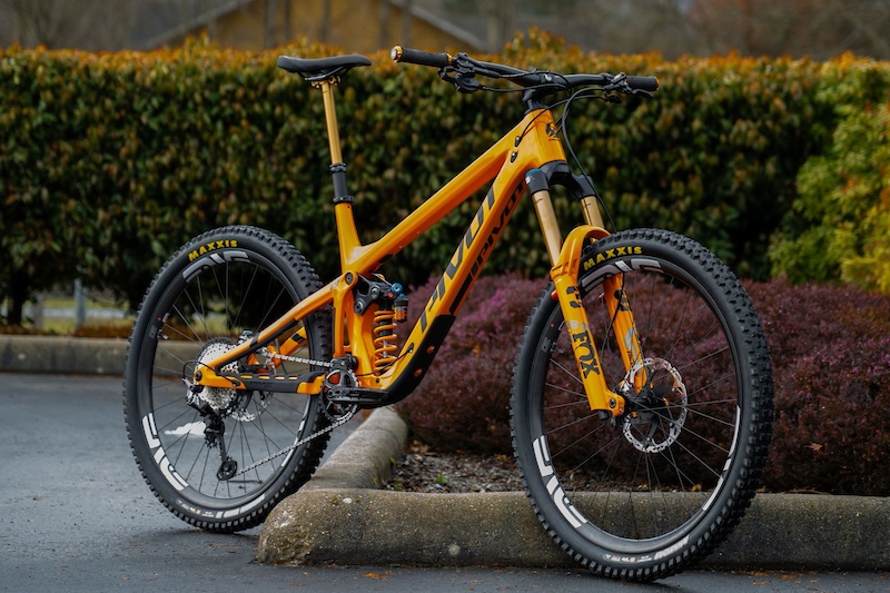 2022 Pivot Firebird XL For Sale