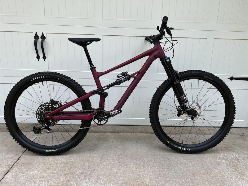 2022 Specialized Status 140 For Sale