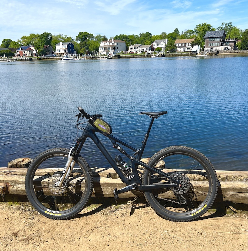 2019 Santa Cruz 5010 / rockshox Pike fork 27.5+ For Sale