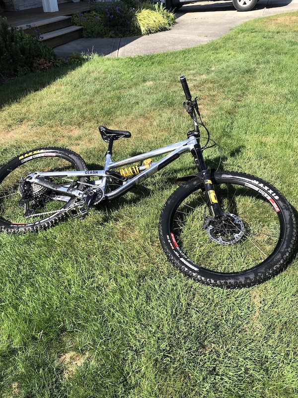 2021 Commencal clash Öhlins edition *Price drop* For Sale