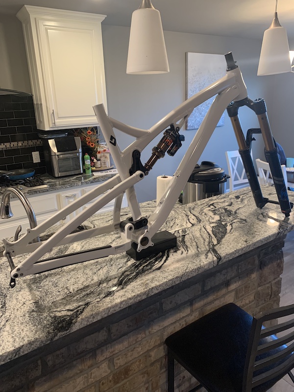 2019 Diamondback release large frame and fox shock For Sale
