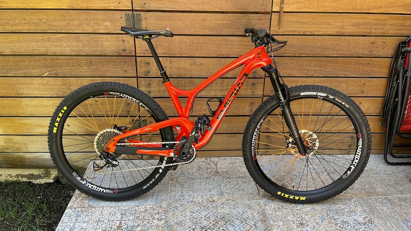 2017 Evil The Following V1 Medium For Sale