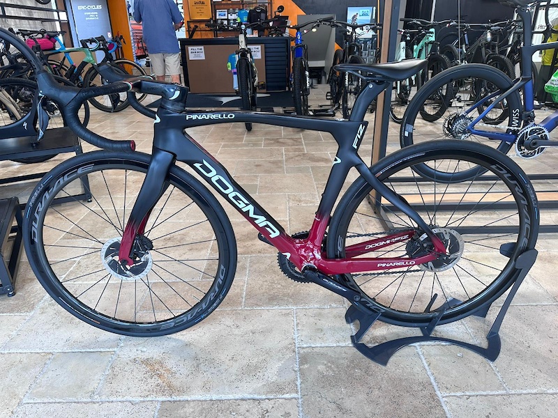 2021 Pinarello Dogma F12 Demo Bike in Excellent Condition For Sale