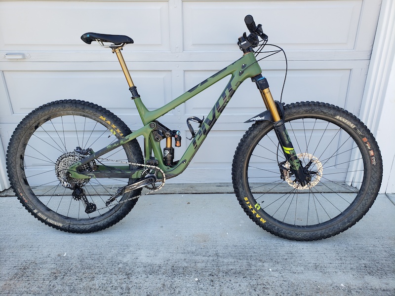 2020 XT/XTR Pivot Switchblade For Sale