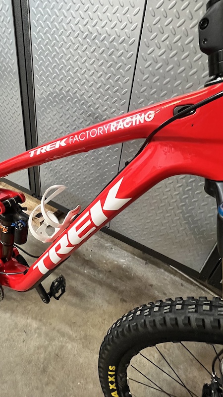2015 Trek Remedy Custom Race Team Build 28lb For Sale