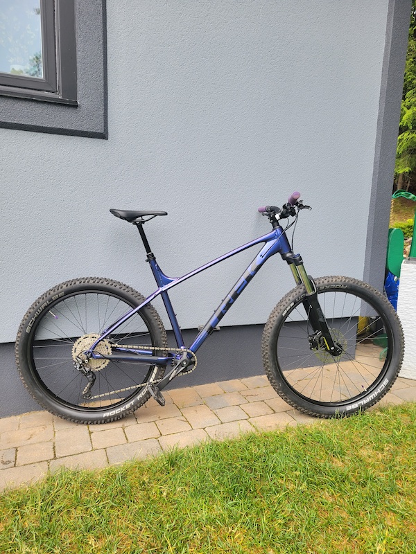 2022 Trek Roscoe 6 Size XL with 27.5 wheels! Like New. For Sale