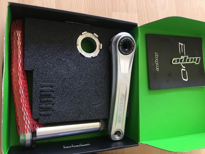 2022 Hope Evo Crankset 165mm - 83mm - Silver - RRP £270 For Sale