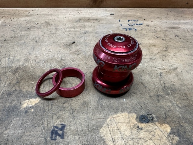 Chris King 1 1/8th Red Gary Fisher Stem Cap For Sale