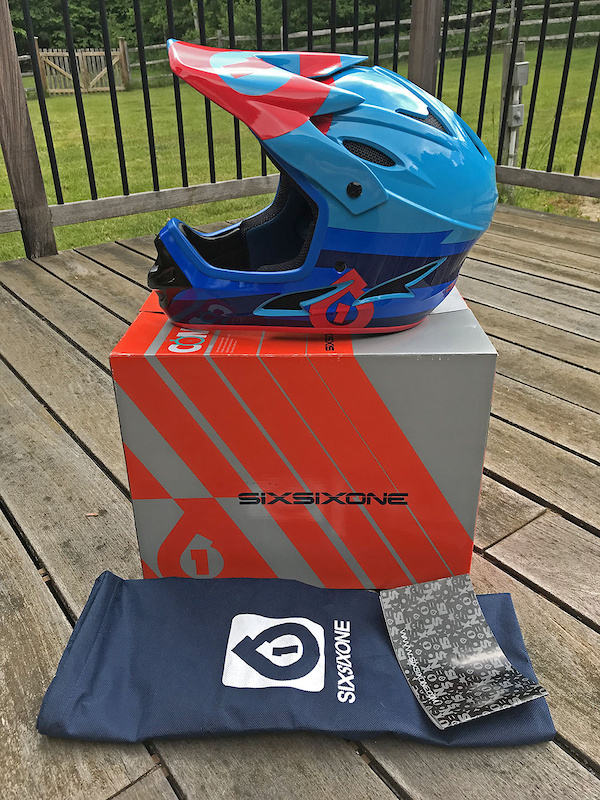 Brand new Sixsixone Bolt Comp - Size M For Sale