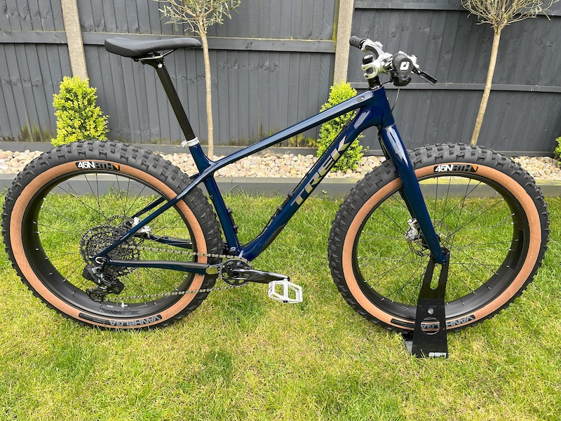 2022 Trek Farley Custom Build (Large 12.3Kg) For Sale