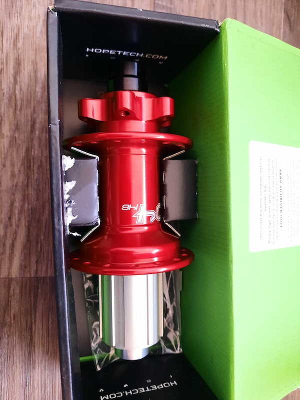 Hope Pro 4 rear boost hub. New For Sale