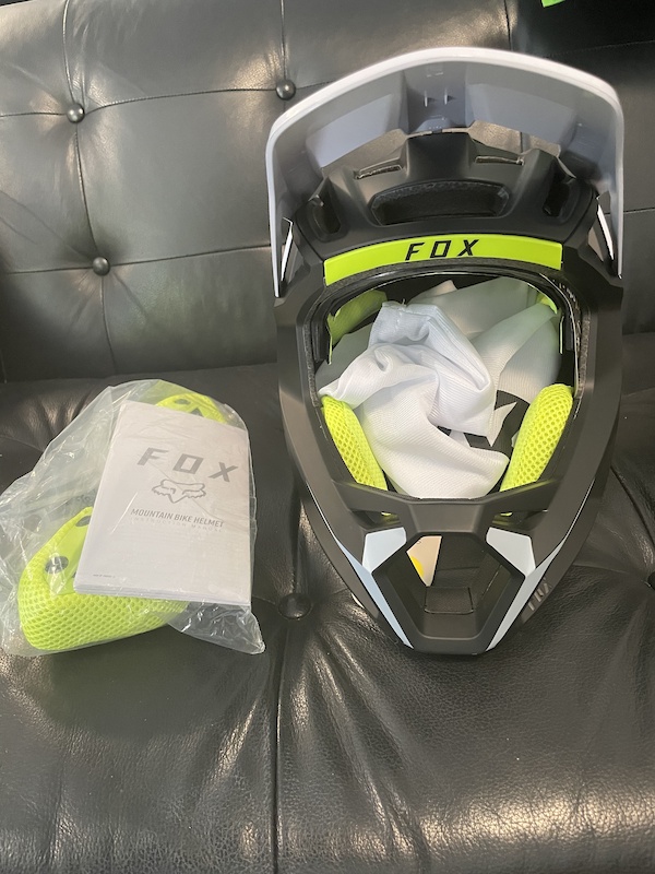 2023 Fox Proframe RS - Small - BRAND NEW For Sale