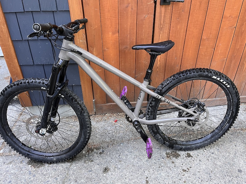 2021 24” Commencal Meta HT For Sale