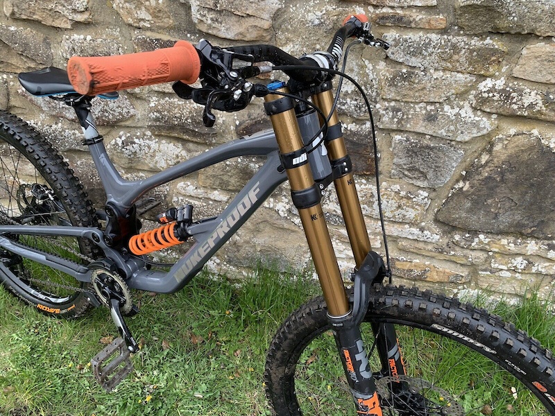 2020 Nukeproof dissent Downhill Bike 275 w For Sale