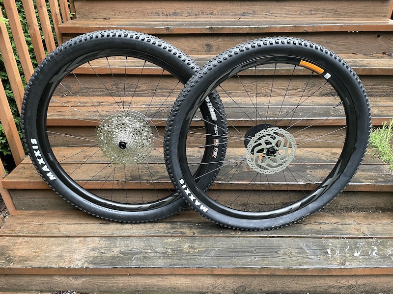 2023 Giant XCR 2 Carbon Wheelset For Sale