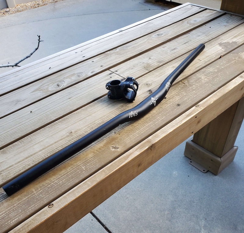 2021 ibis 780mm aloy bars and 40mm stem For Sale