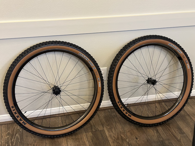 2023 I9 carbon Enduro S wheelset on I9 Hydra hubs For Sale