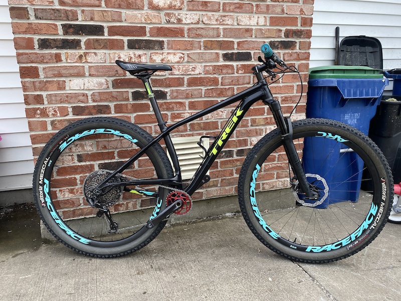 2016 Trek Stache - carbon i9 wheels, Sram eagle, Rockshox For Sale