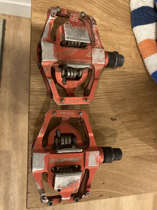 Time Speciale 12 - I need a right pedal For Sale