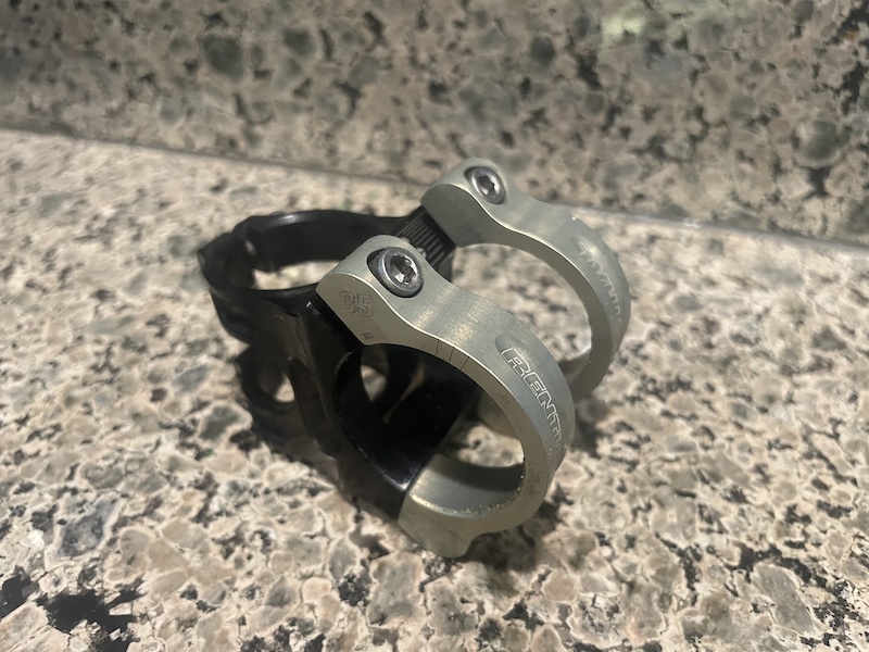 2022 Renthal Apex 35mm bar clamp 40mm length For Sale