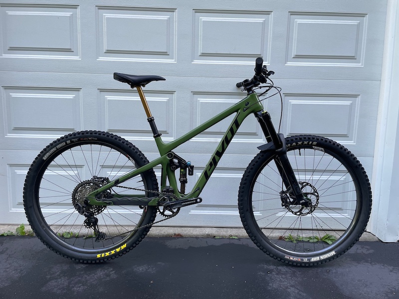 2021 Pivot Switchblade For Sale
