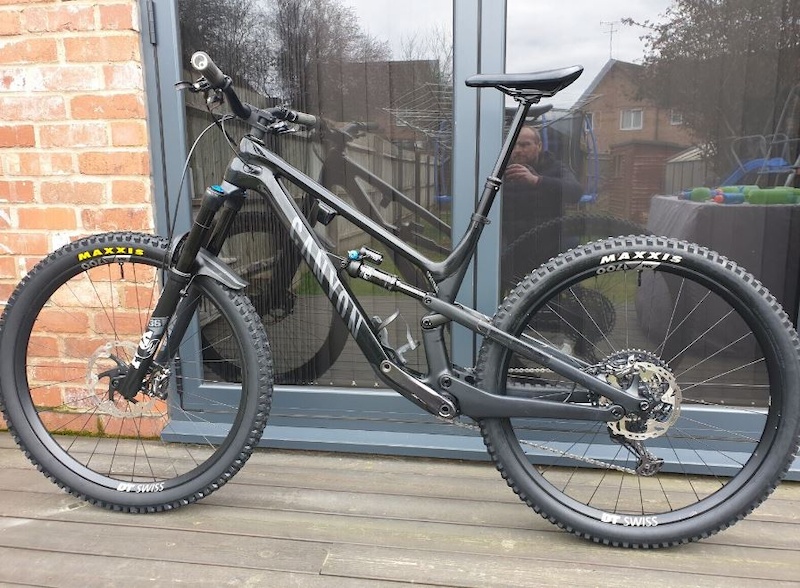 Canyon Spectral CF8 Full Suspension Black For Sale