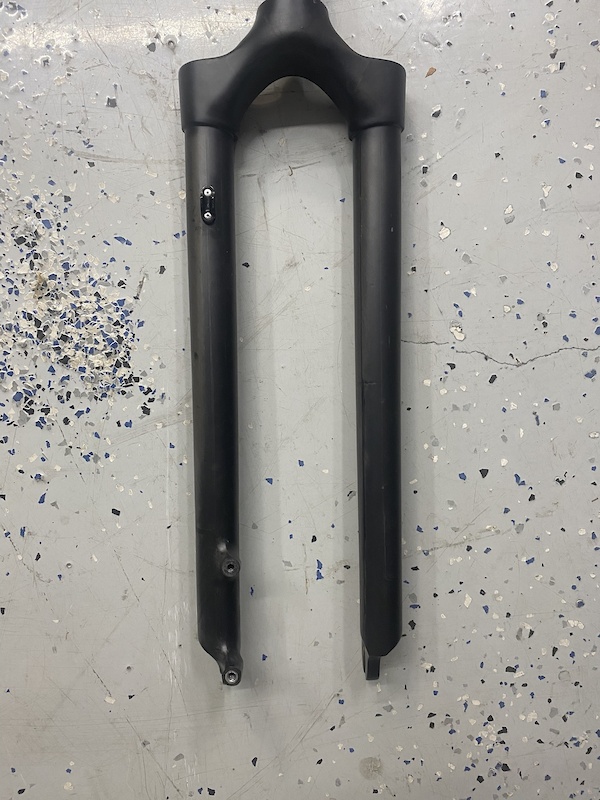 2019 Syncros carbon Rigid 29er fork, 1 1/8 steerer, qr For Sale