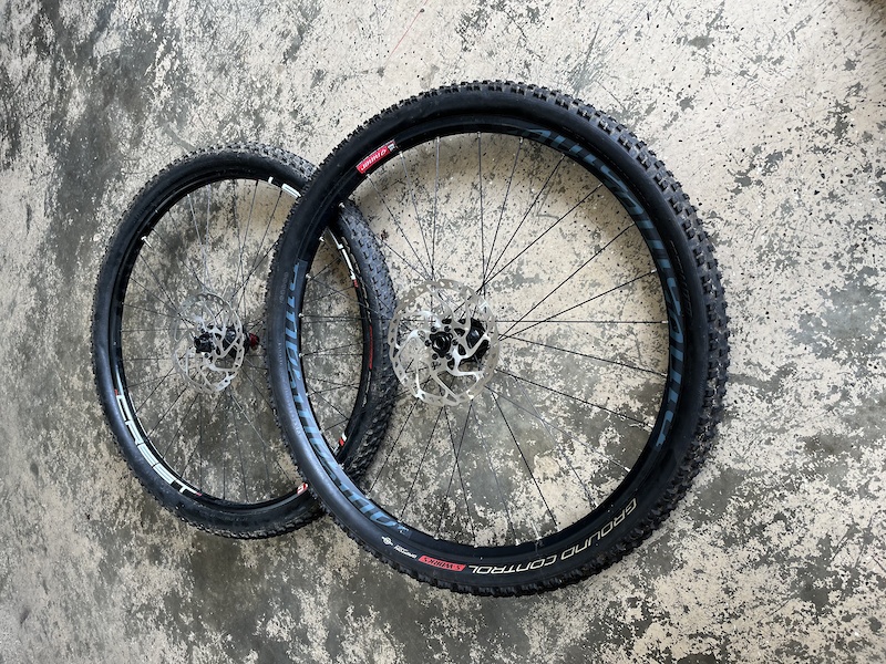 NoTubes Crest Niner 29er wheel set For Sale