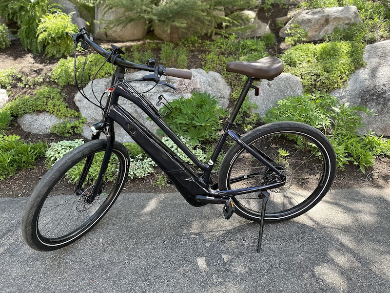 2021 Specialized Como 3.0 650B Step Thru E-Bikes (2) For Sale