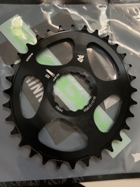 2022 Raceface Cinch BOOST 32t Oval Chainring For Sale