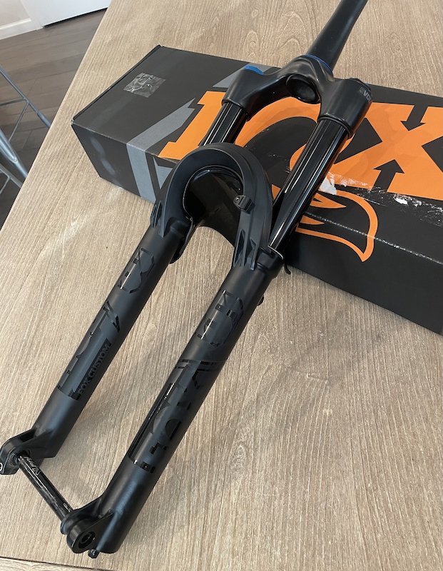 2022 FOX 36 Performance Elite Grip 2 -low miles- For Sale