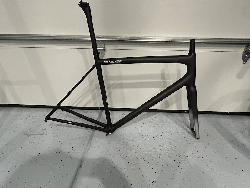2022 Specialized aethos comp frame For Sale