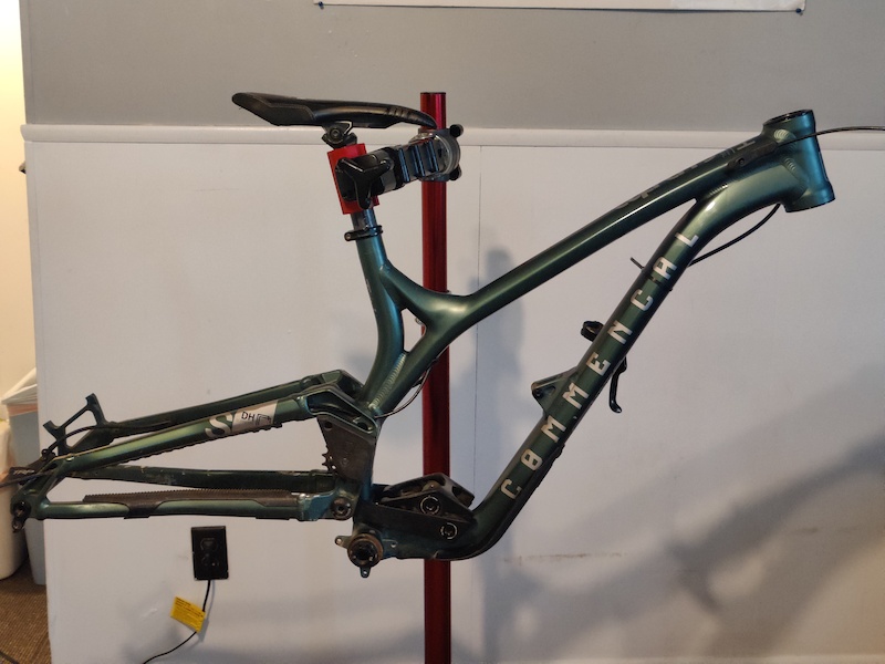 2022 Commencal Supreme V4 Team Frame For Sale