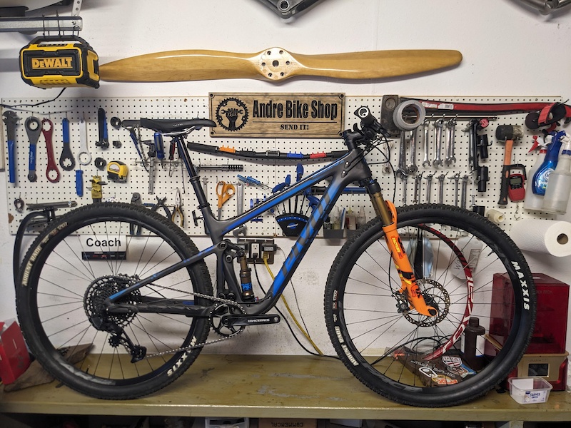 Pivot Mach 4 SL, Fox Factory, Sram GX, Magura For Sale