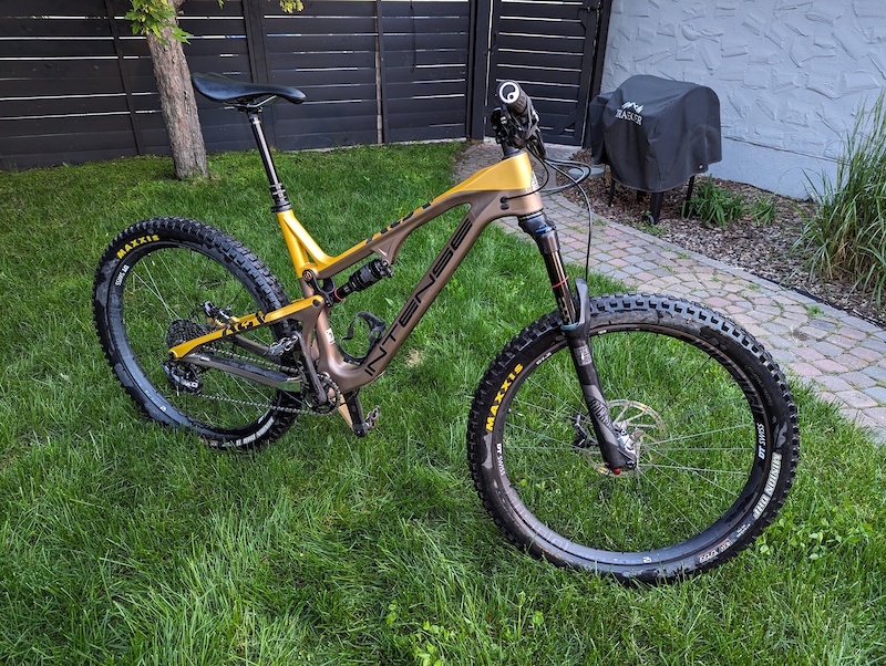2018 Intense ACV Pro Trail Bike - Size Large For Sale