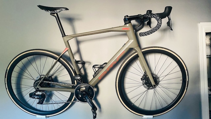 2022 58cm BMC Roadmachine 01 MOD GREY / RED For Sale