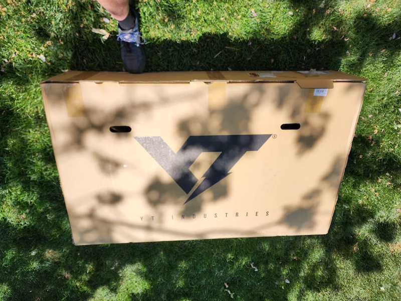 2022 Free 2 bike shipping boxes - YT Capra & Tues For Sale