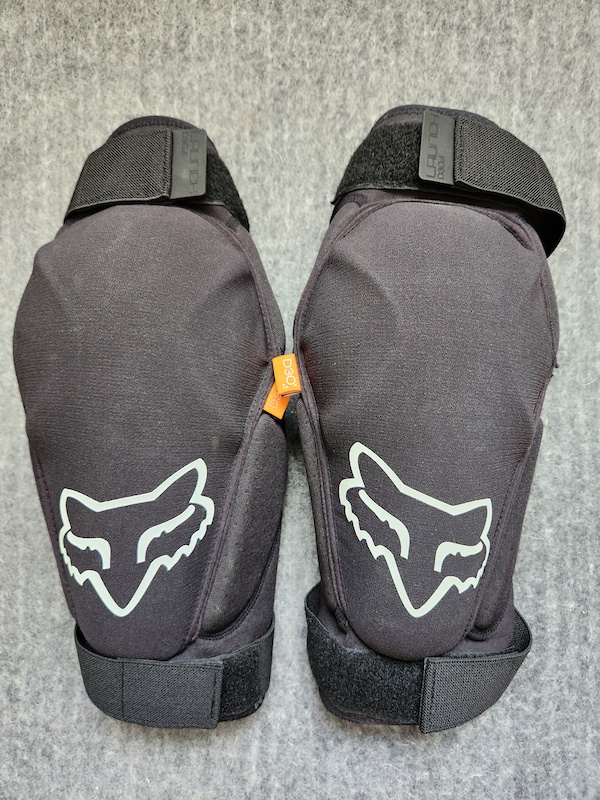 2022 Fox Launch D30 Knee Small For Sale