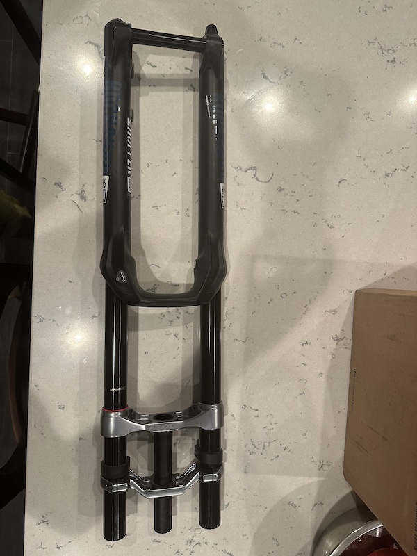 2019 Rockshox boxxer select plus For Sale