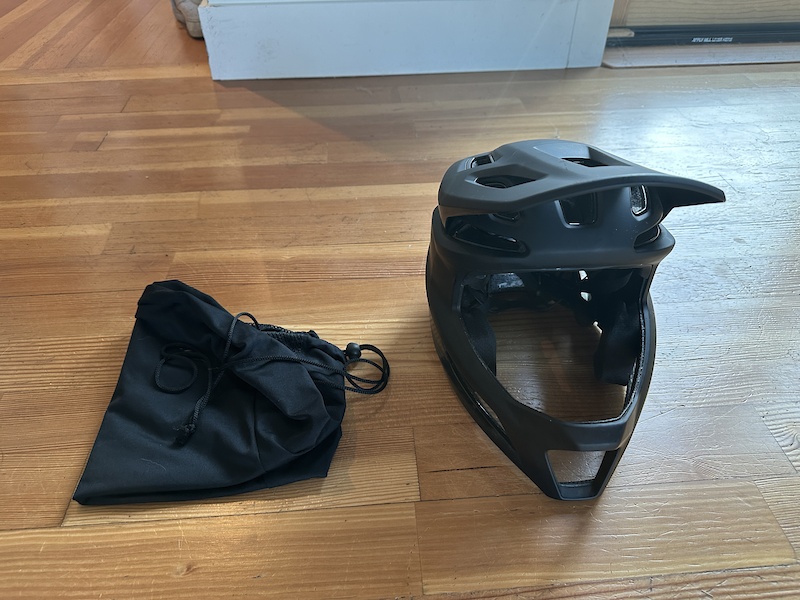 2023 Specialized Gambit full face helmet For Sale