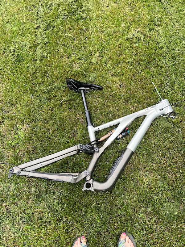 2022 Stumpjumper evo frame + dropper For Sale