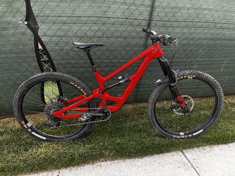 2022 YT Capra Core 3 Medium 29er For Sale