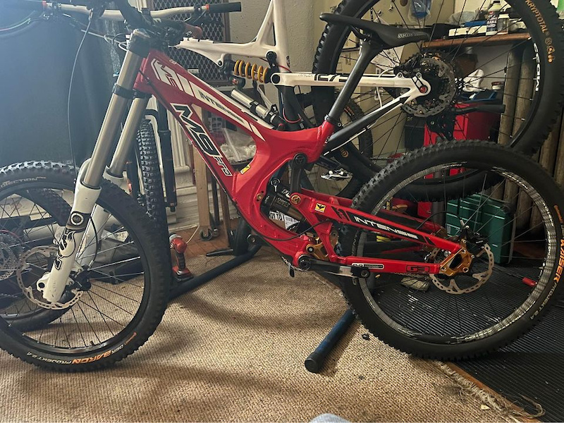 2013 Intense M9 size small 1000$cad obo For Sale