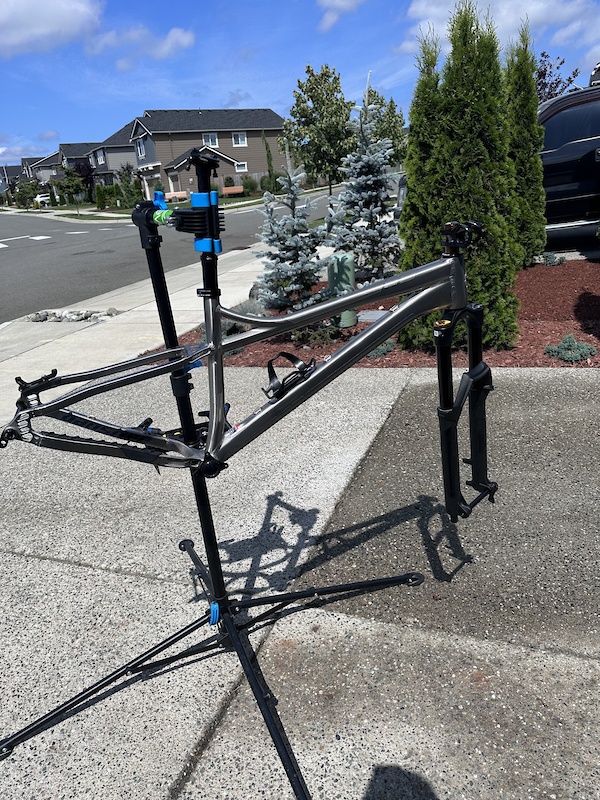 2023 Banshee Enigma frame size Medium For Sale