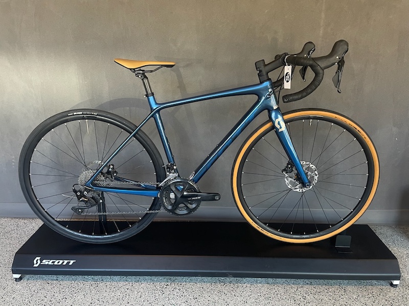 2020 Scott Addict 20 Disc XS / 49cm For Sale